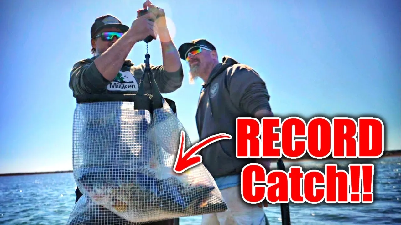 Watch RECORD 30lbs of Bass Caught in Texas' HOTTEST Lake!! Video on ...